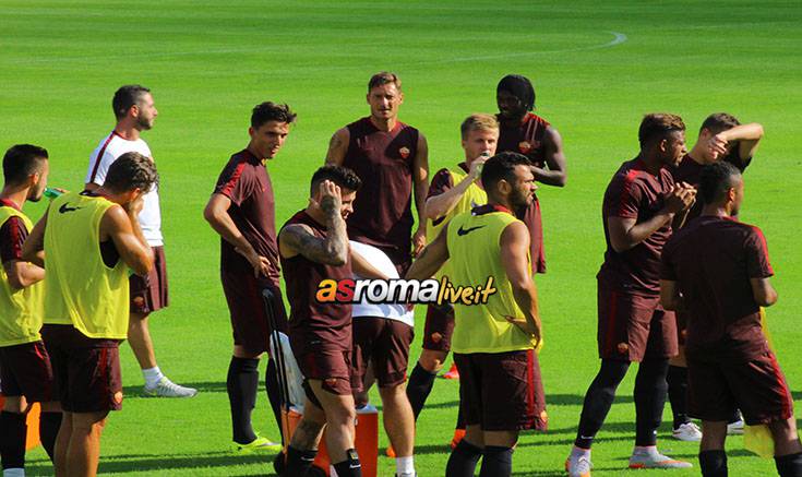 Roma, l'allenamento in Australia